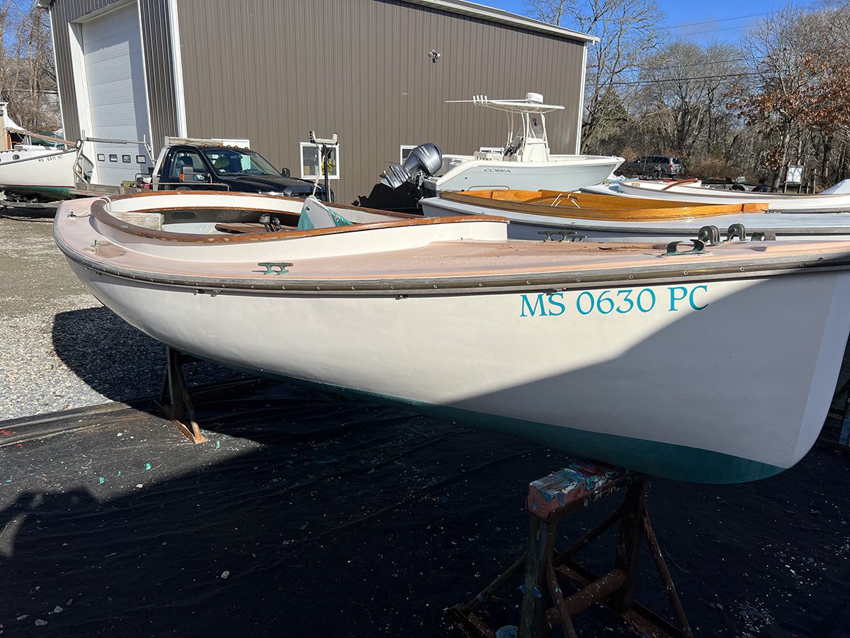 Arey's Cat | Arey's Pond Boat Yard